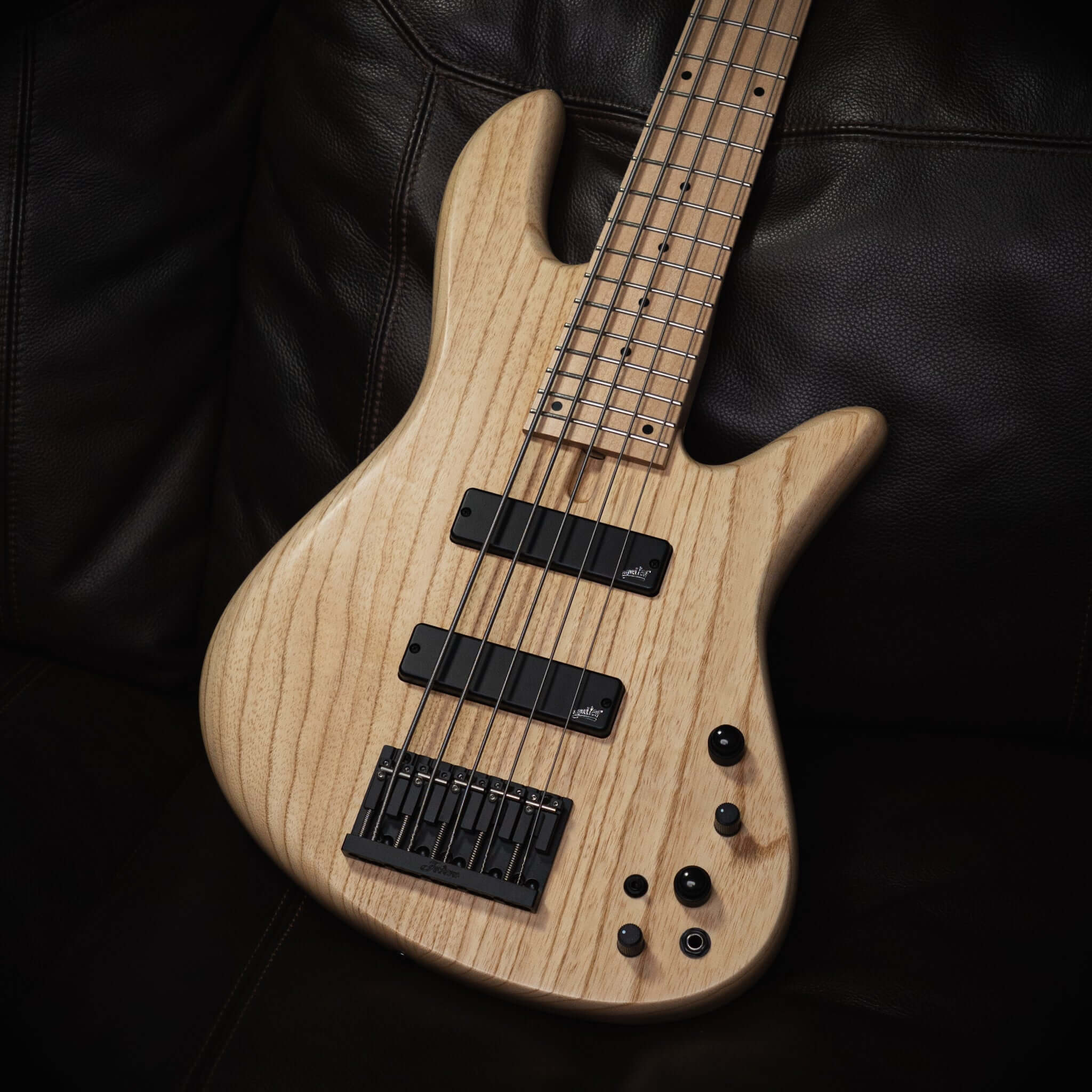 Fodera Emperor 5 Essence Ash 2023 - Bajo Eléctrico | Gearhub 🌶️