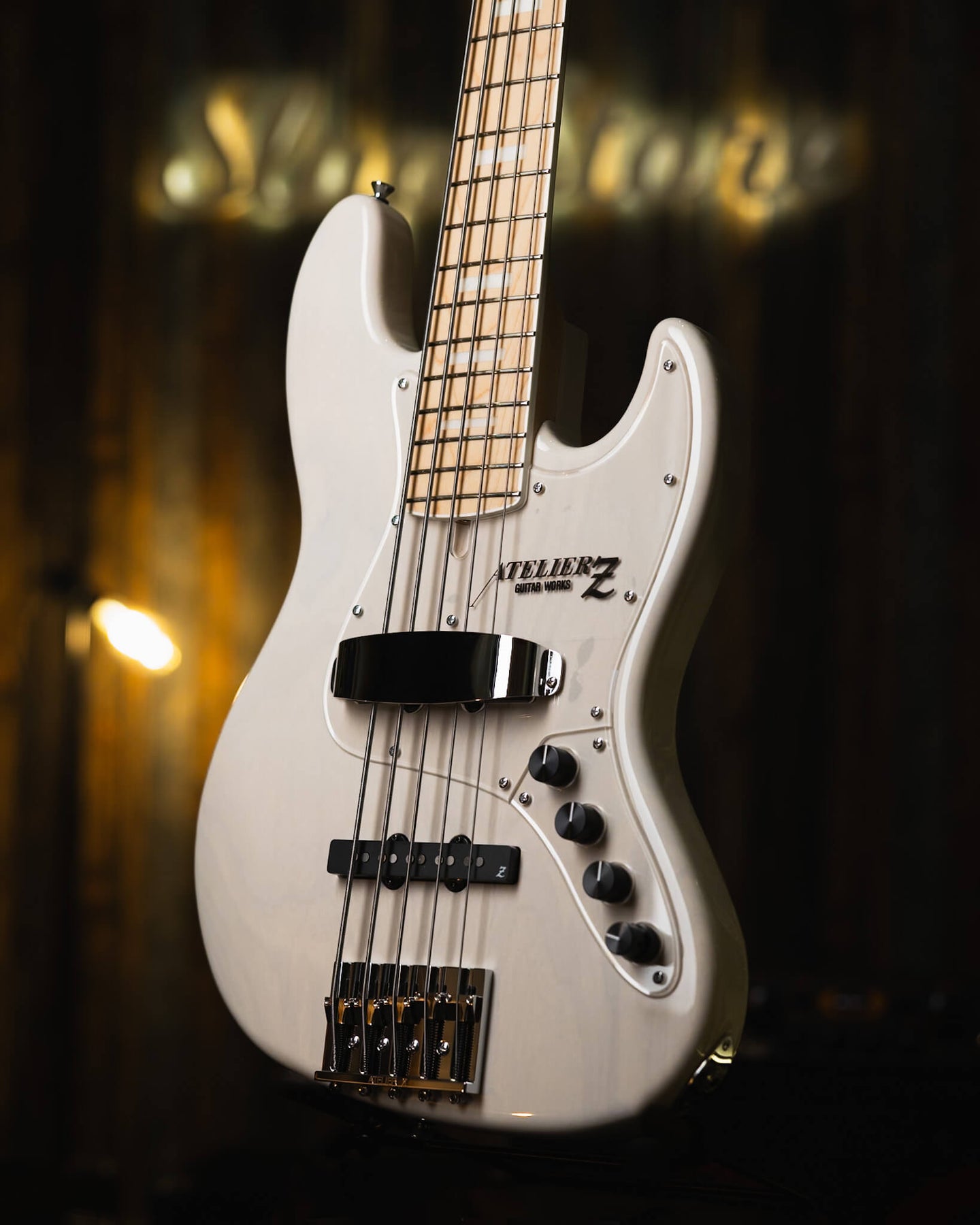 Atelier Z M265 Trans White 2024 - Bajo Eléctrico | Gearhub 🌶️